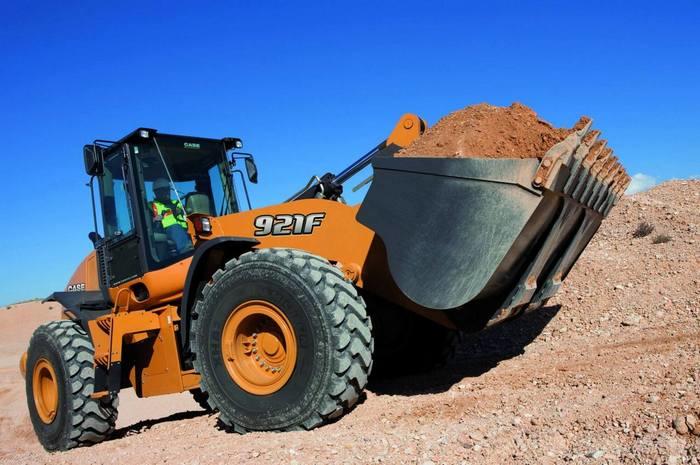 Аренда фронтального погрузчика CASE 921F в Минске - БауАрендаБай