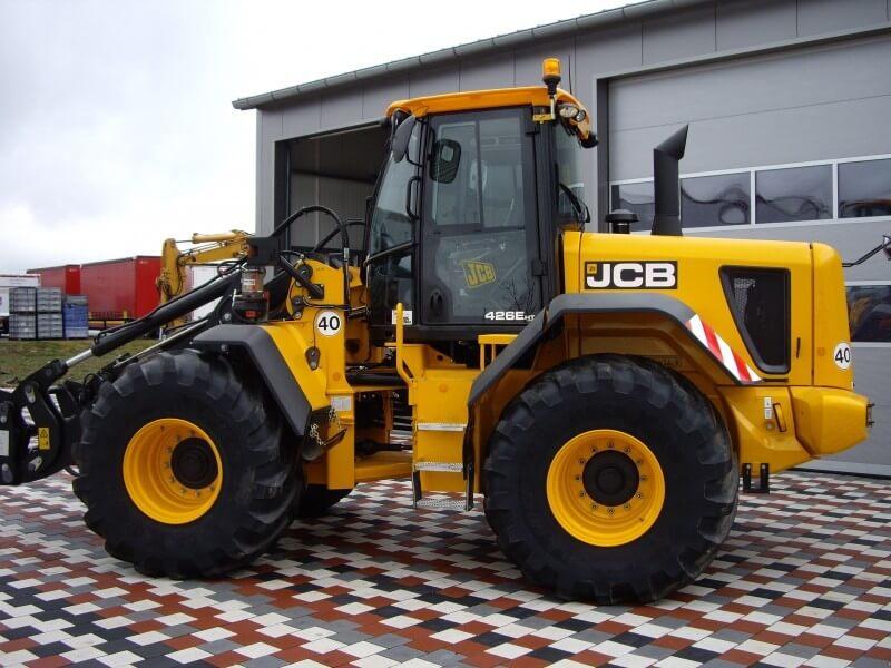 Аренда фронтального погрузчика JCB 426 HT в Минске - БауАрендаБай